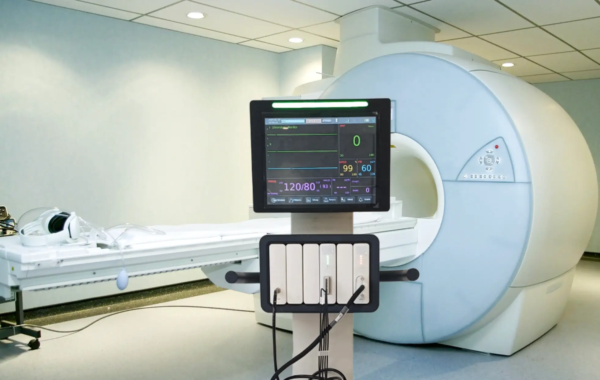 How to Choose the Right MRI Compatible Monitor？
